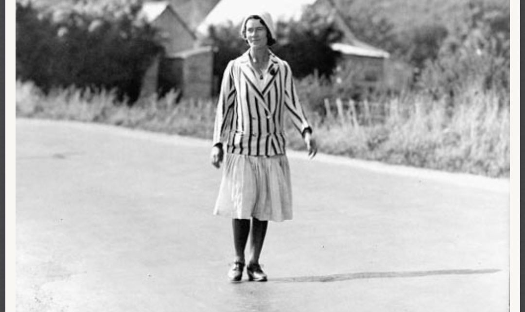 Long-distance walker Esther James reaches Bluff - Today in History ...